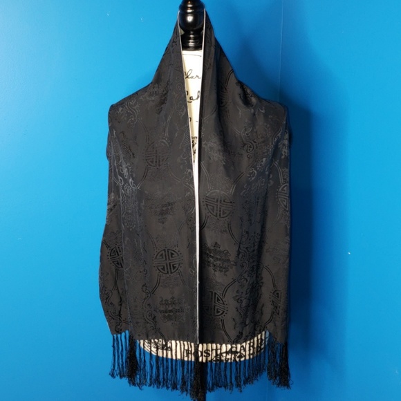 Accessories | Euc 10 Chinese Silk Wrap Blackwhite Print | Poshmark